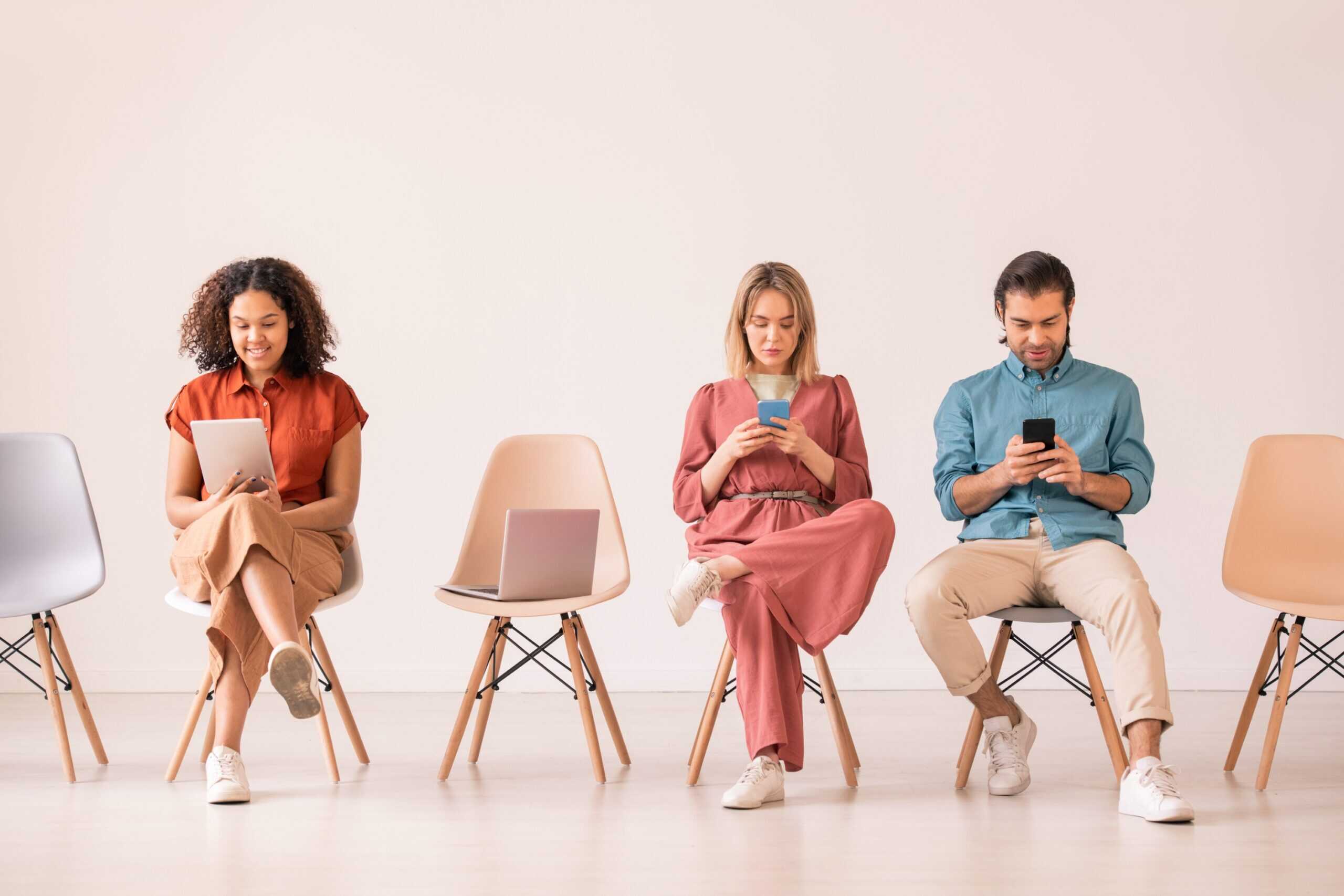 Compulsive Social Media Use | Innisfree Therapy